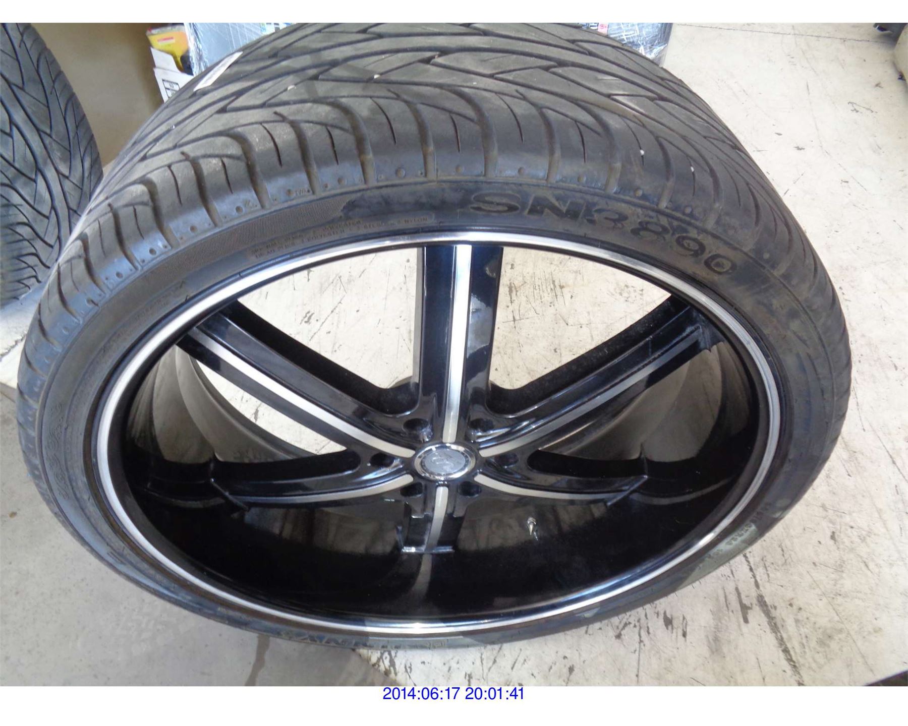 4 26" INCH RIMS WITH TIRES