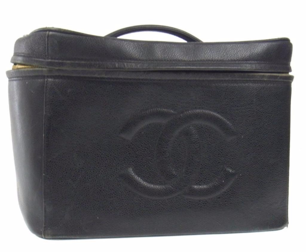 Large Vintage CHANEL Caviar Leather Train Case