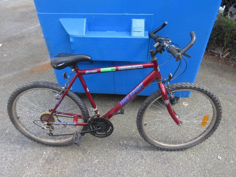 18 Speed Free Spirit "Navigator" Mountain Bike