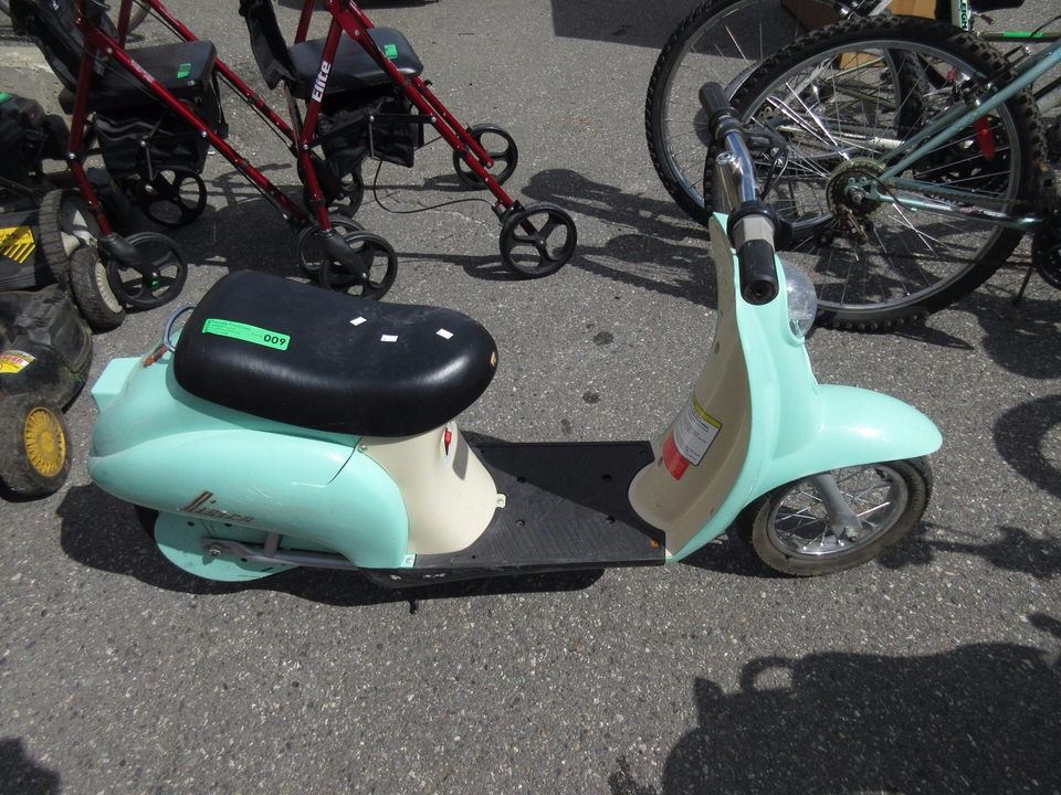 Baby Blue Moped