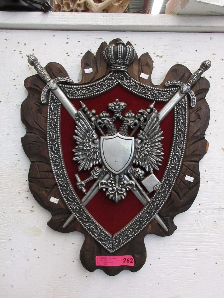 Family Crest & Sword Wall Plaque