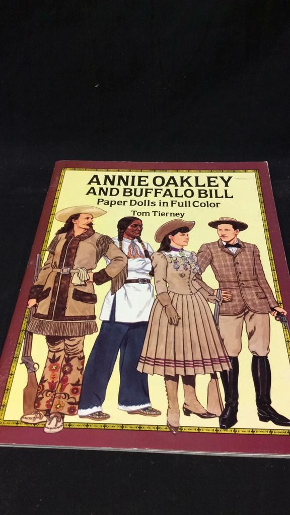 Annie Oakley Color Paper doll Book
