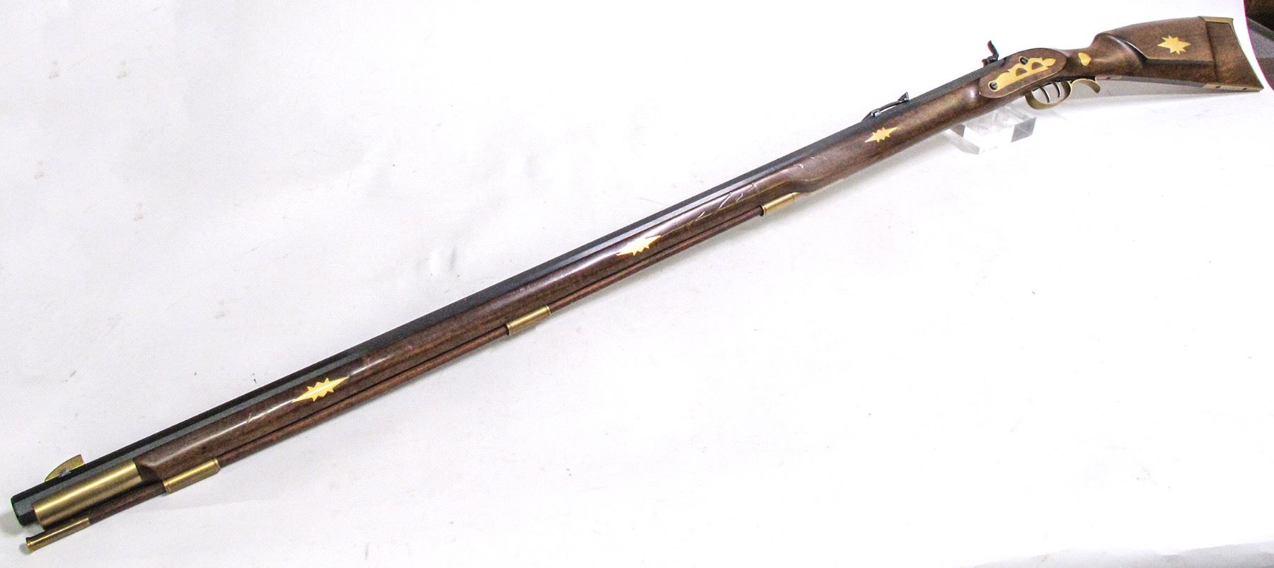 Traditions Replica Pennsylvania rifle. Traditions Replica Pennsylvania rifle.