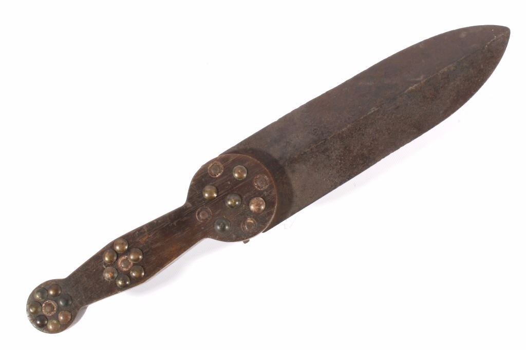 Cree Indian Beavertail Paddle Dag Knife c1800-1850
