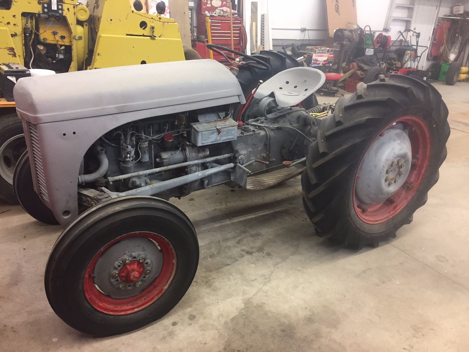 Ferguson 8N Tractor, 3 Point Hitch, Working
