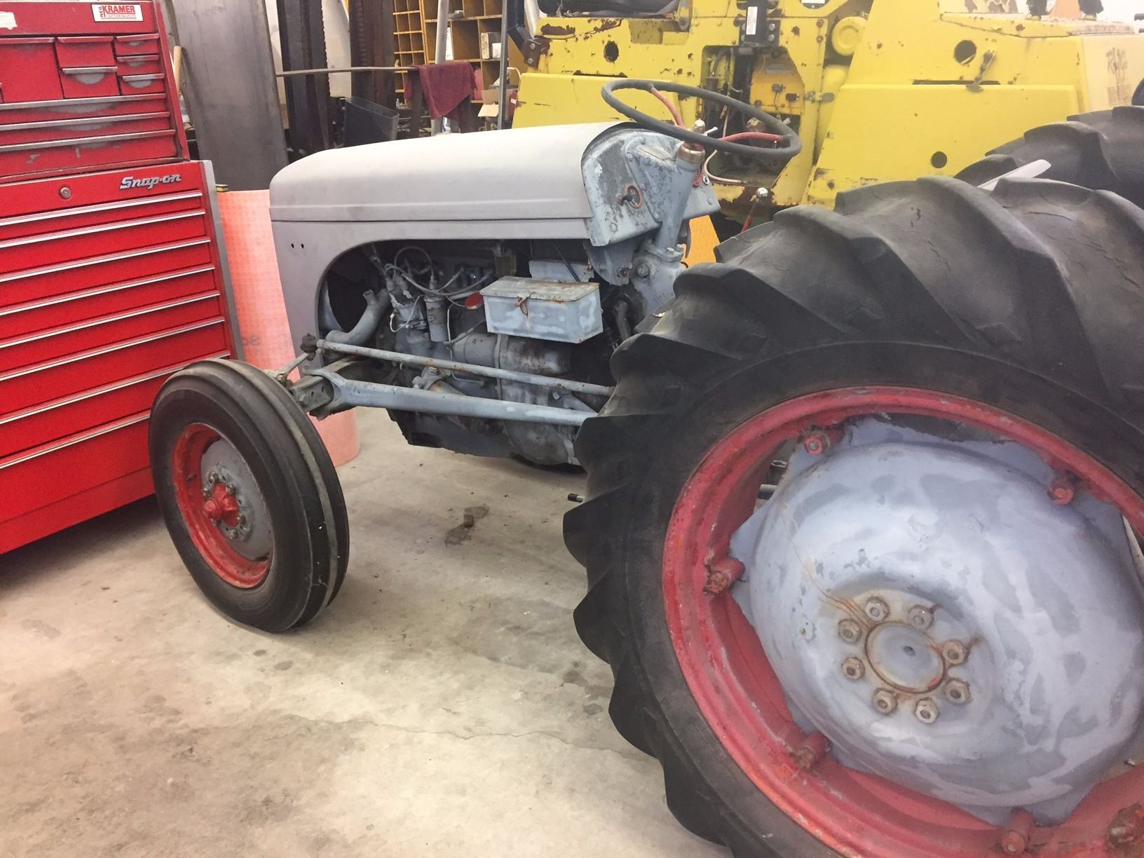 Ferguson 8N Tractor, 3 Point Hitch, Working