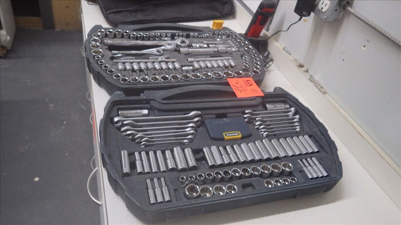 Mastercraft socket and wrench set