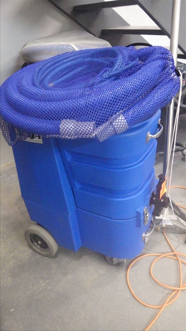 Ninja Esteam Flood Master Extractor with wand and hoses