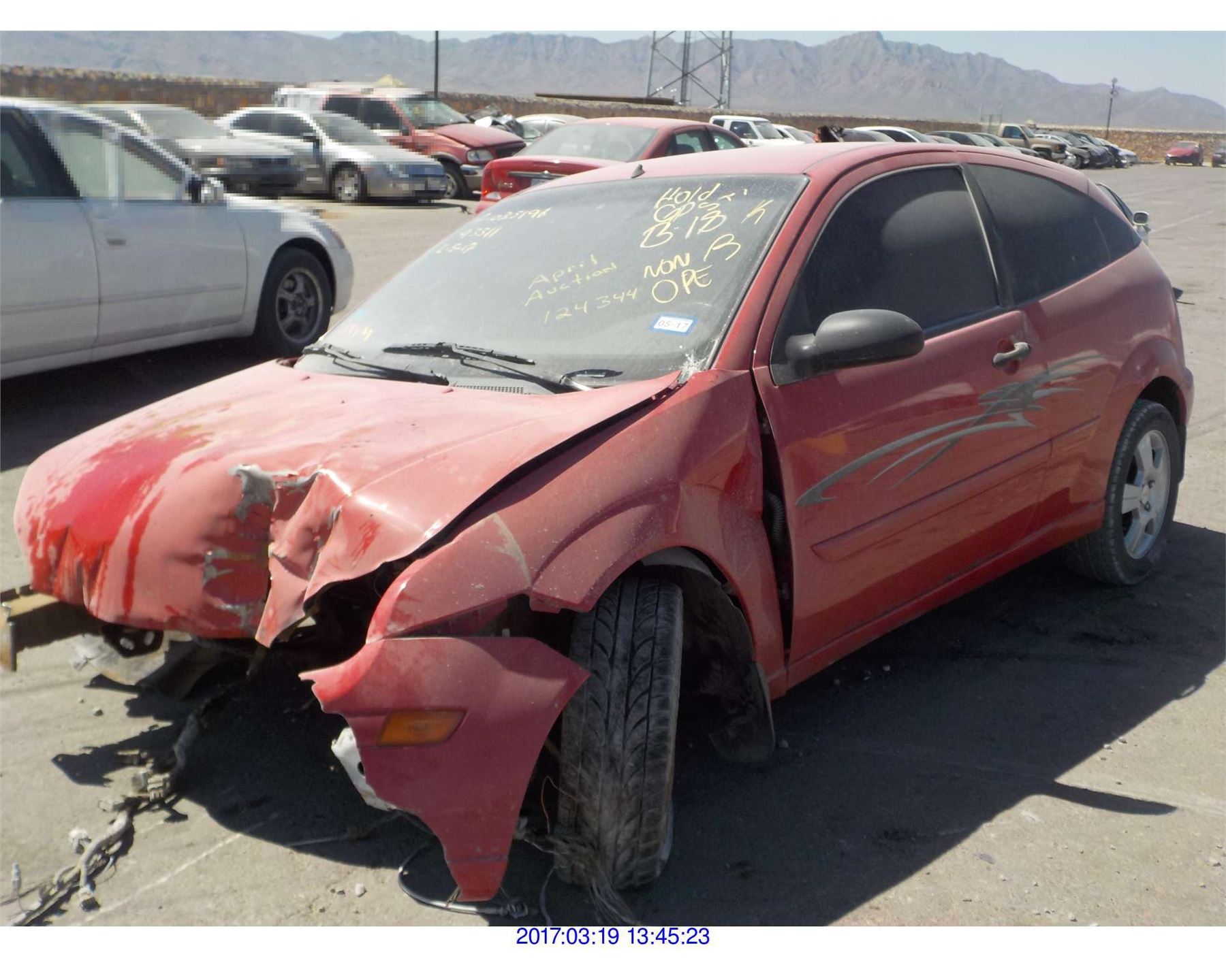 2005 - FORD FOCUS // SALVAGE