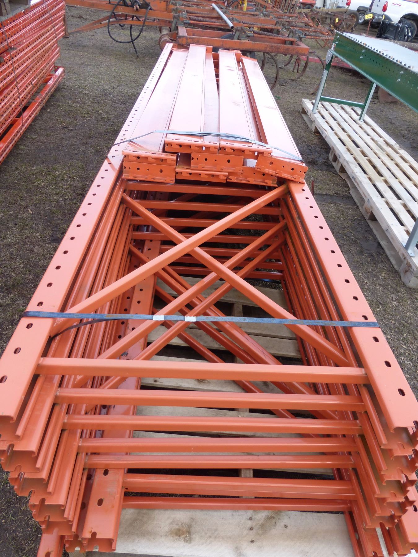 ORANGE PALLET RACKING - PALLET