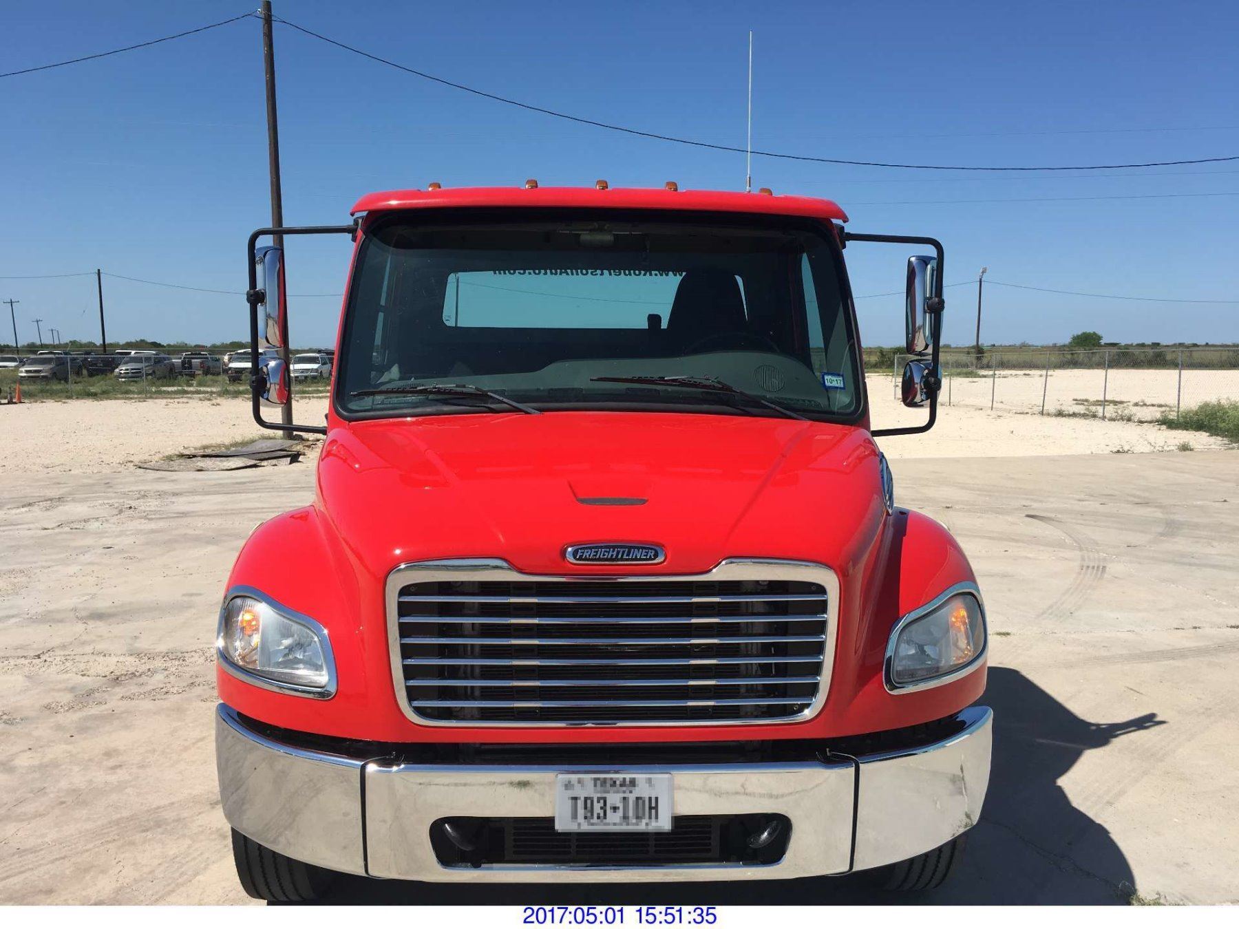 2015 - FREIGHTLINER M2 // DIESEL