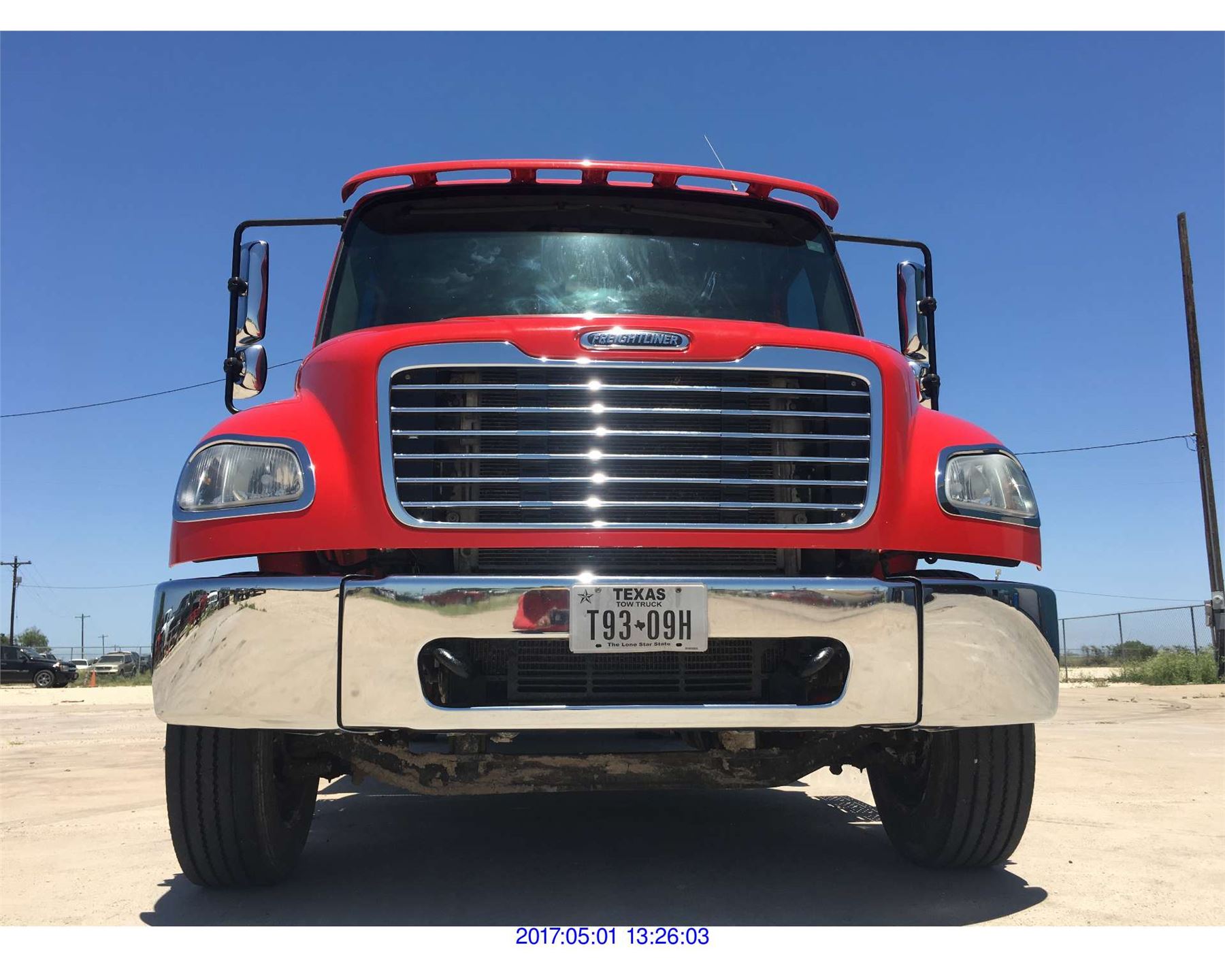 2015 - FREIGHTLINER M2 // DIESEL