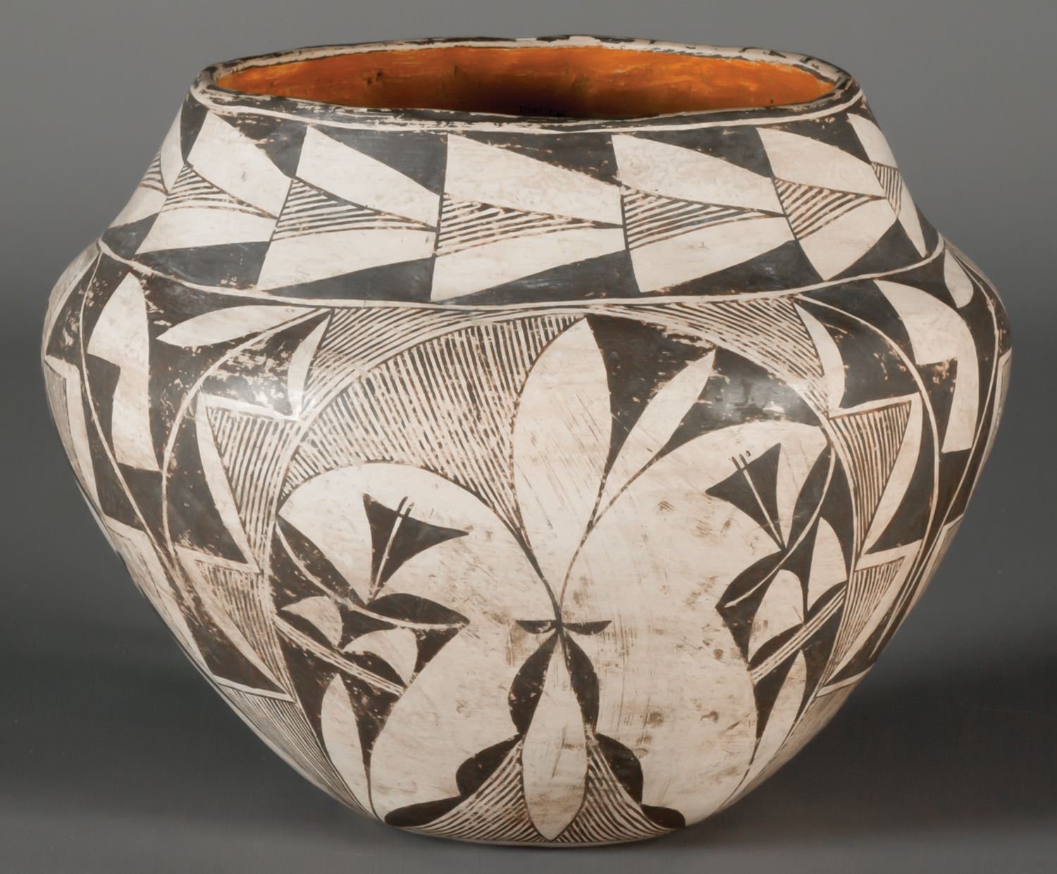 Acoma Pueblo Pot