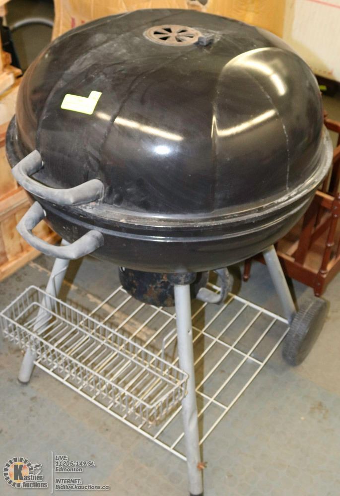 LARGE ROUND CHARCOAL BBQ ON WHEELS