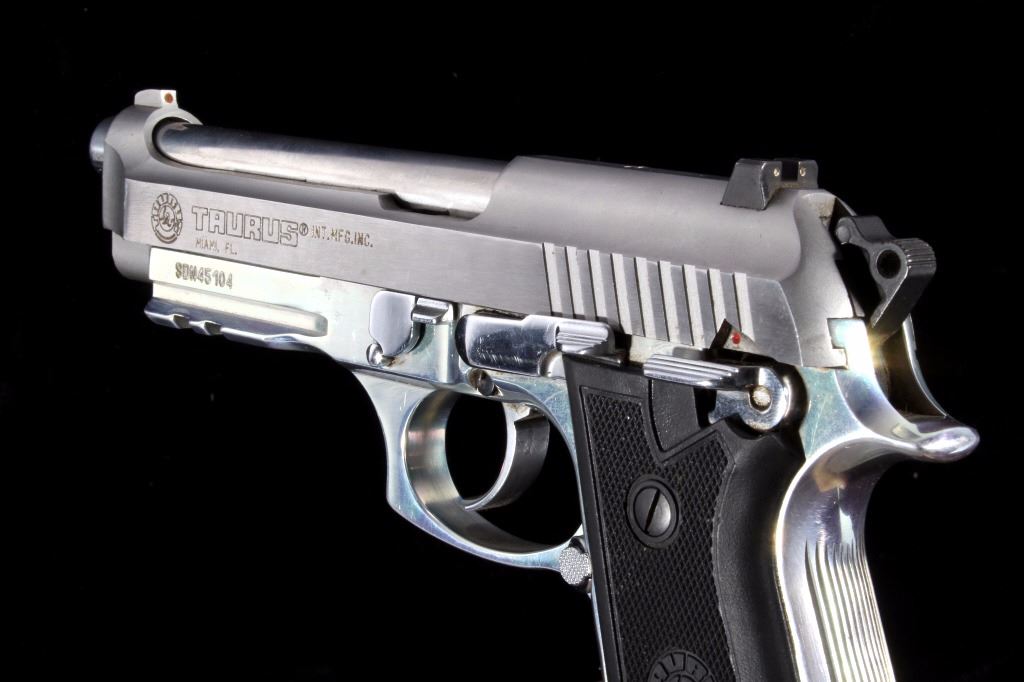 Taurus PT100AFS 40 Cal Stainless Semi- Auto Pistol