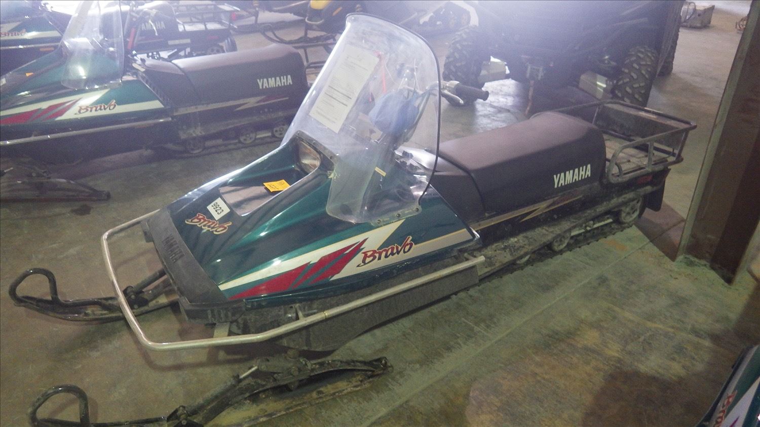 2006 Yamaha Bravo cargo snowmobile 250cc 950 km