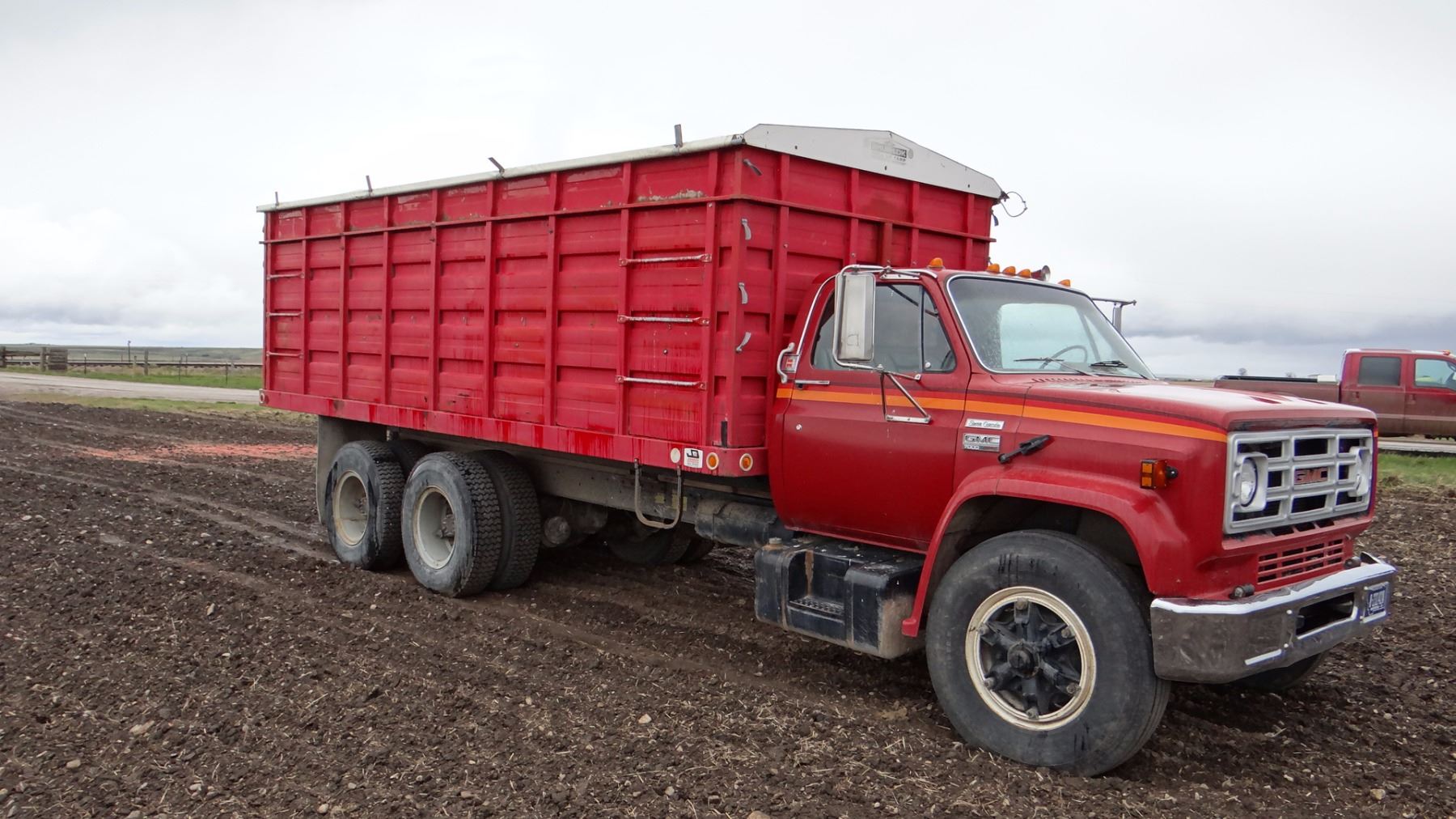 1979 GMC 7000 tandem truck, 427 eng., 13 spd., twin screw, air brakes ...