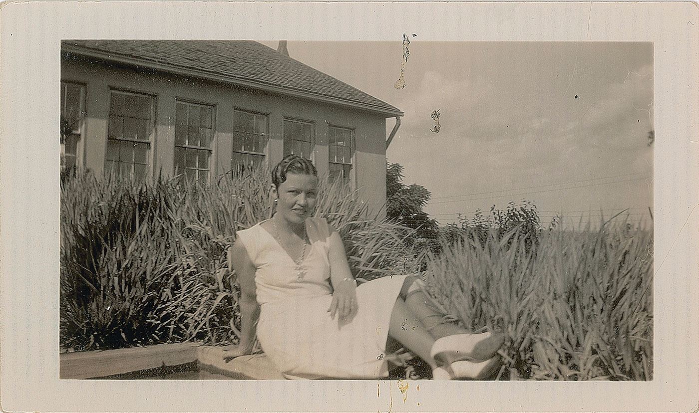 Blanche Barrow Collection of (36) Original Vintage Candid Photographs ...