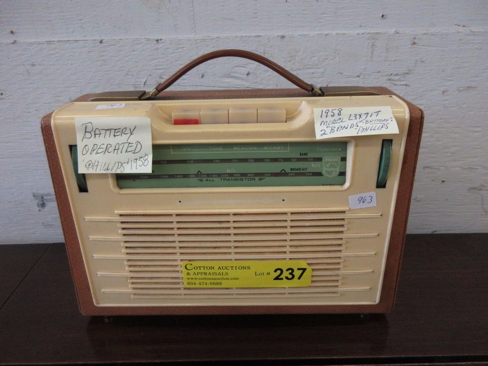 1958 Phillips Battery Operated Portable Radio