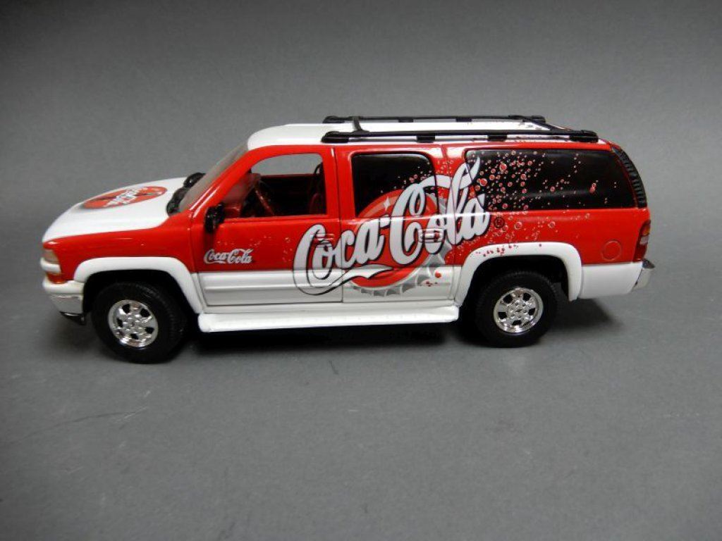 LOT OF COCA-COLA COLLECTIBLES 11 TOY TRUCKS, FOUNTAIN MUSIC MACHINE, 3 ...