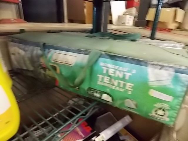 COLEMAN 3 PERSON TENT - NEW - STORE DISPLAY