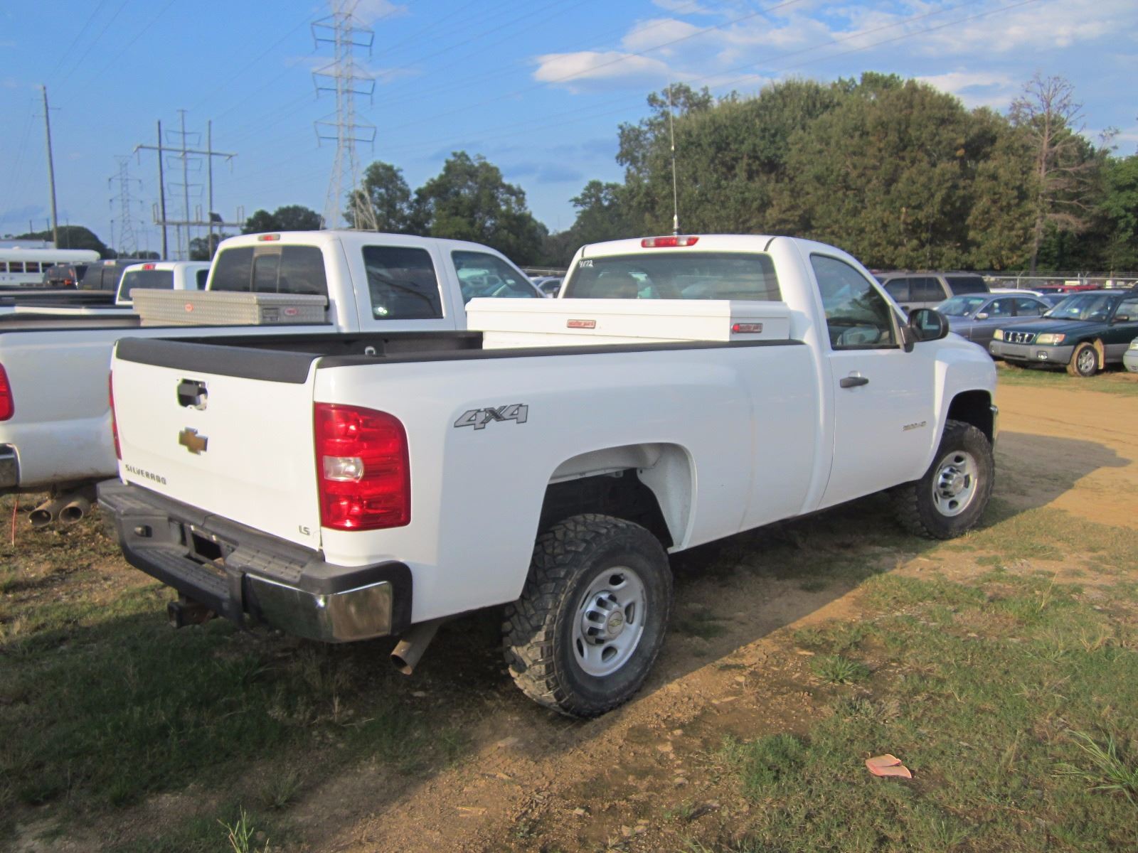 2010 CHEVROLET 2500 HD PICKUP, VIN/SN:1GC3KVBG5AF125329 - CORTEC V8 GAS ENGINE, A/T, LONG BED ...