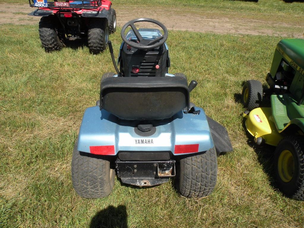 Yamaha YT3600 riding mower