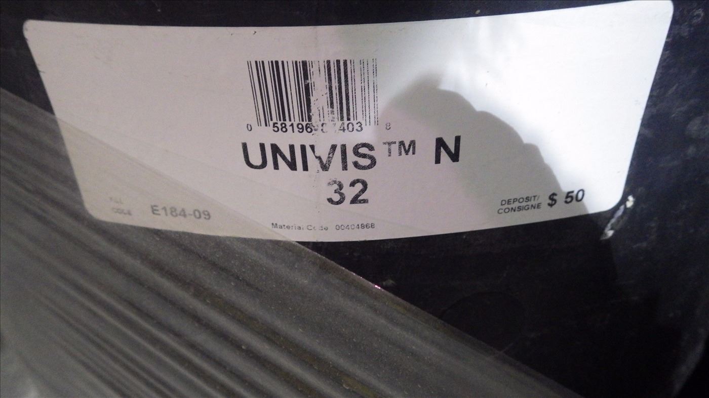 Univis N32 premium quality hydraulic oil