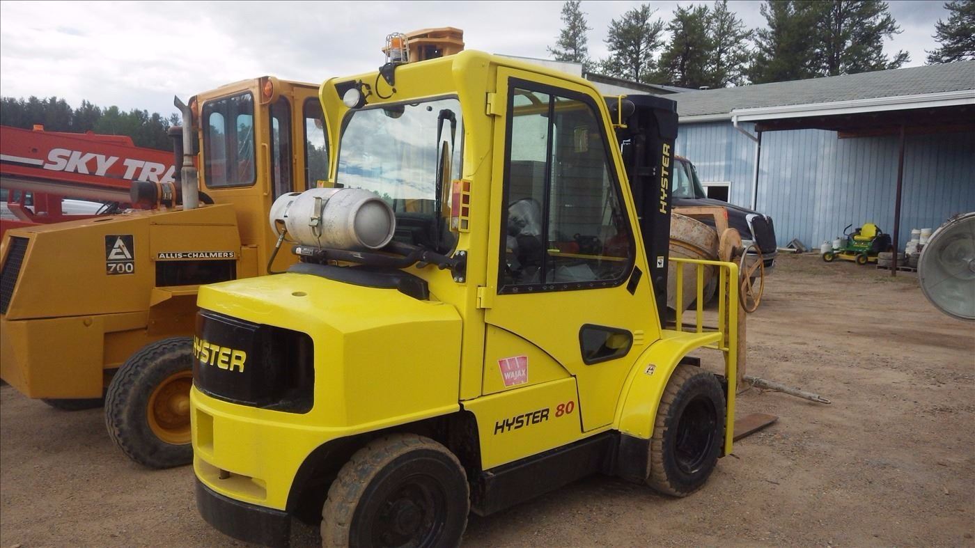 Hyster model 80 - 8000lb propane forklift (ser# L005V02551B) dual ...