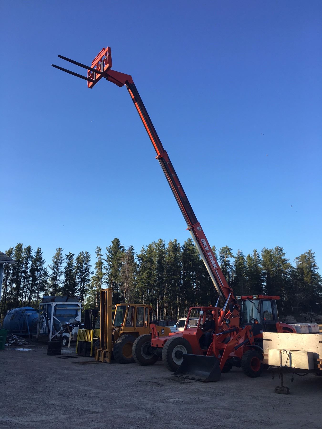 Skytrak zoom boom 8000lb (serial#10327, 3554 hours) absolutely mint ...