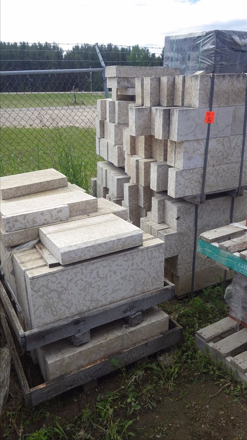 Eight pallets of tindle stone