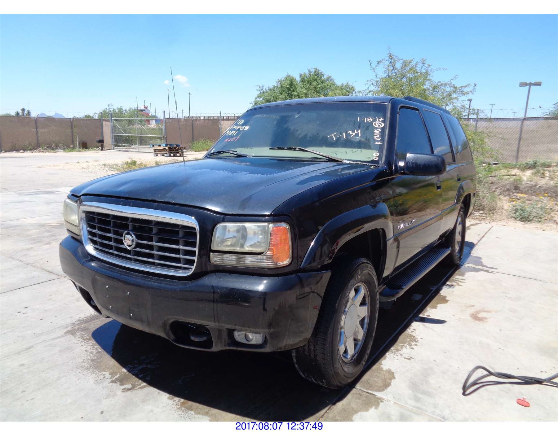 2000 - CADILLAC ESCALADE