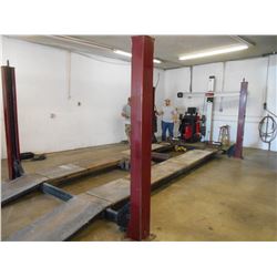 John Bean Wheeltronic Heavy Duty 12,000 lb Truck & Car Lift