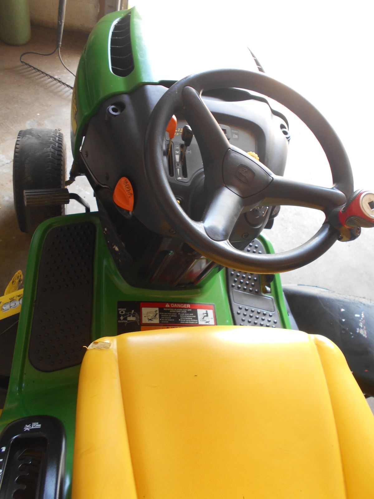 John Deere L130 automatic 48 inch cut with Bagger