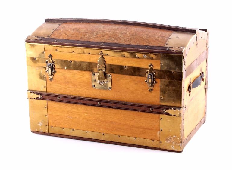 Antique Salesman Sample Toy Humpback Trunk