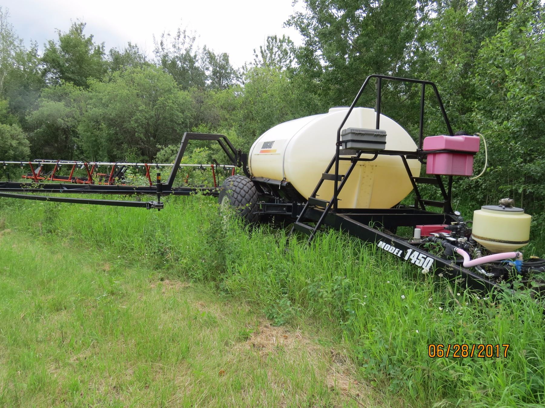 BOURGAULT 1450 - 80' SPRAYER