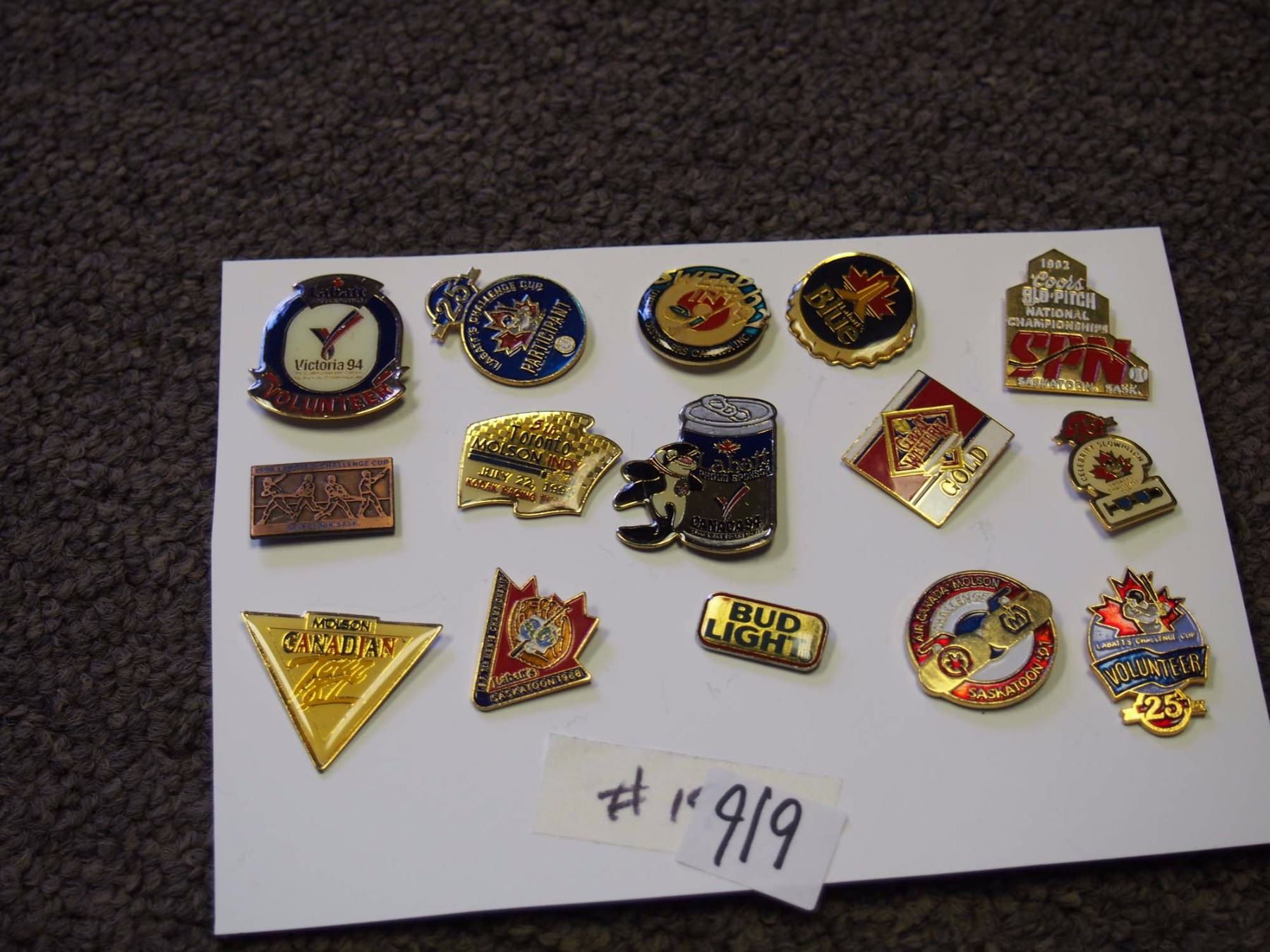 Lot Of 15 Different Beer Alcohol Related Lapel Pins Bodnarus Auctioneering lot-of-15-different-beer-alcohol-related-lapel-pins-bodnarus-auctioneering