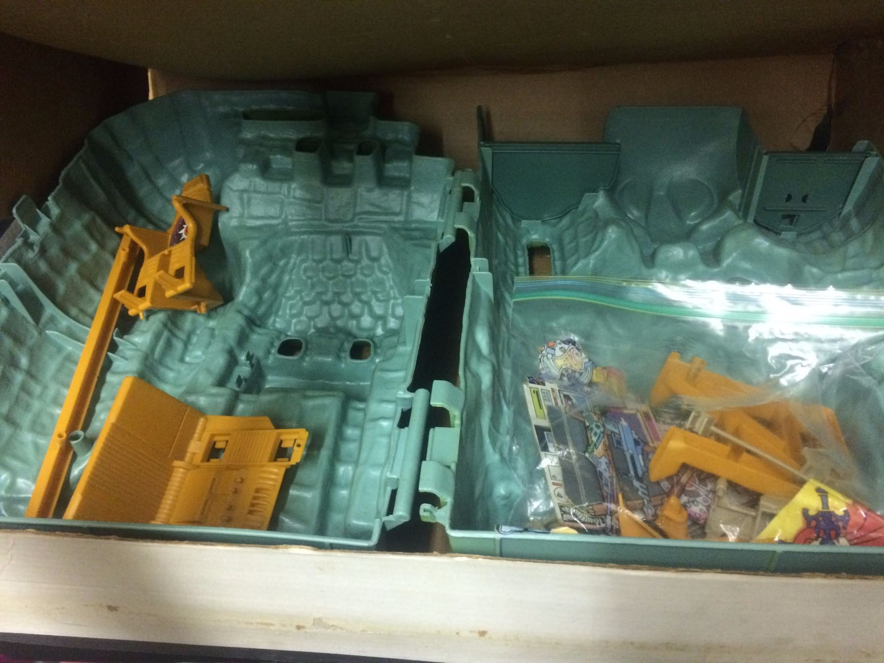vintage Masters of the Universe CASTLE GRAYSKULL W/ BOX