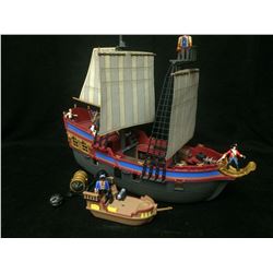 PLAYSKOOL PIRATE SHIP PLASTIC MODEL KIT