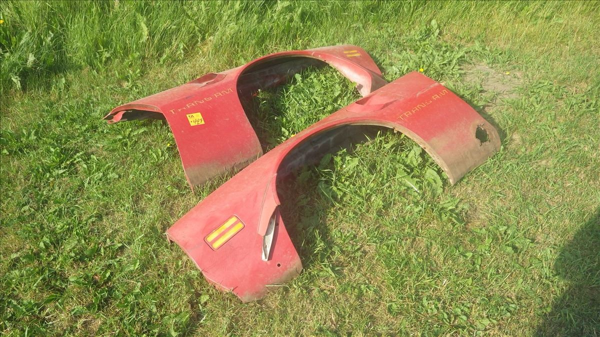 SET OF 1971 - 1978 TRANS-AM FRONT FENDERS