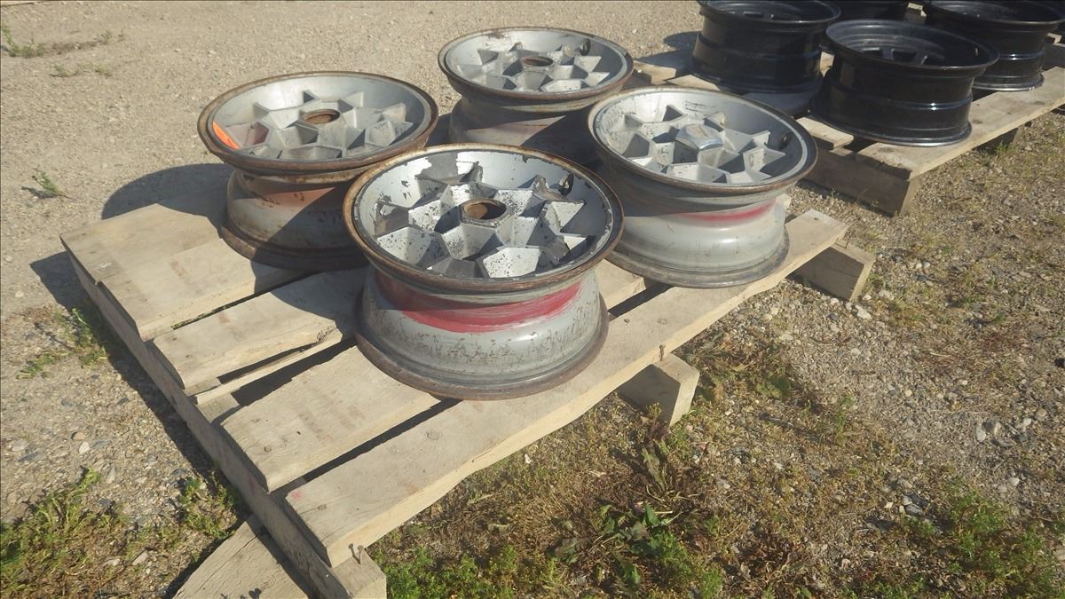 SET OF 4 1970-75 PONTIAC TRANS-AM HONEYCOMB WHEELS