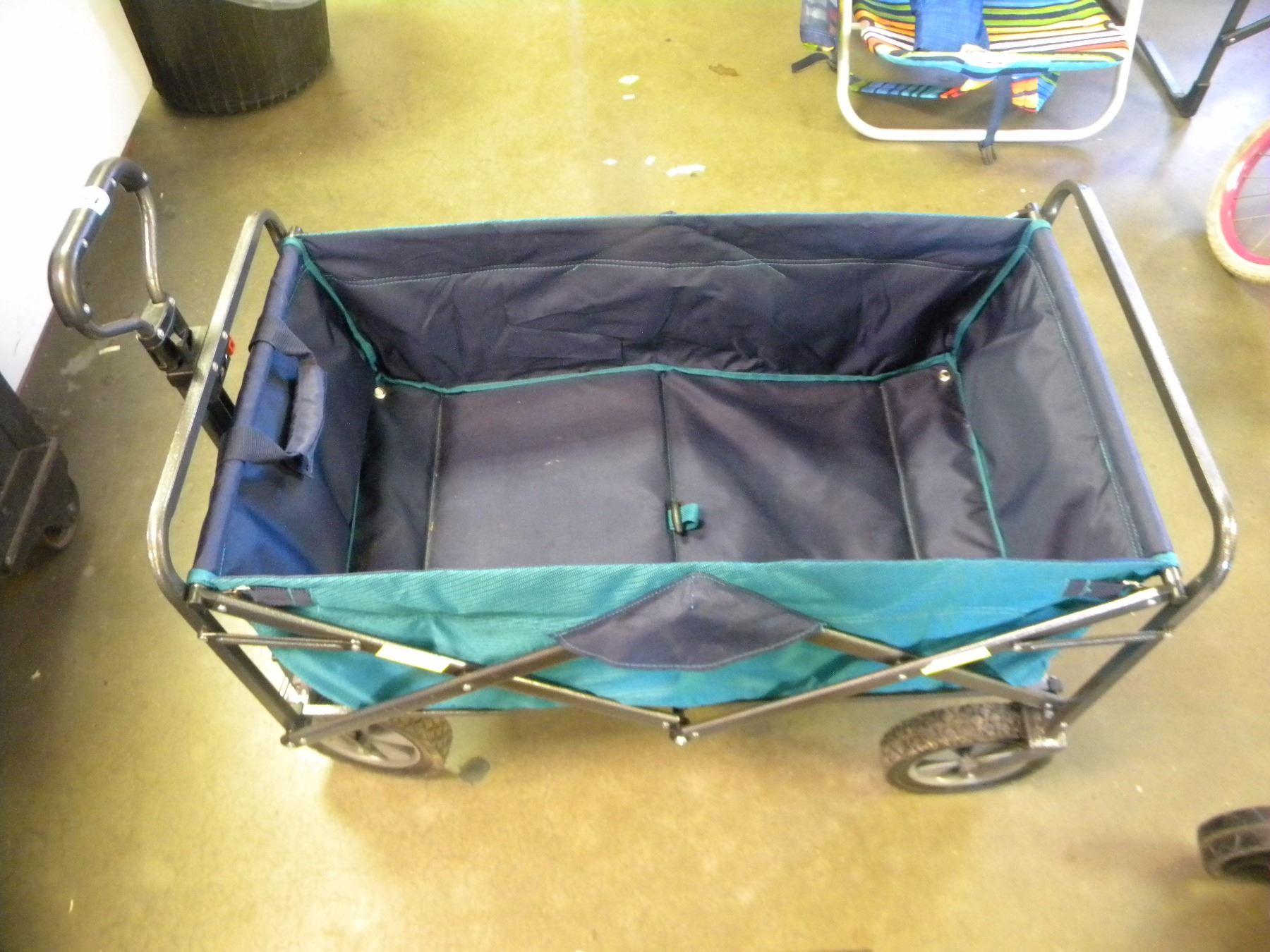FOLDING 4 WHEEL CART
