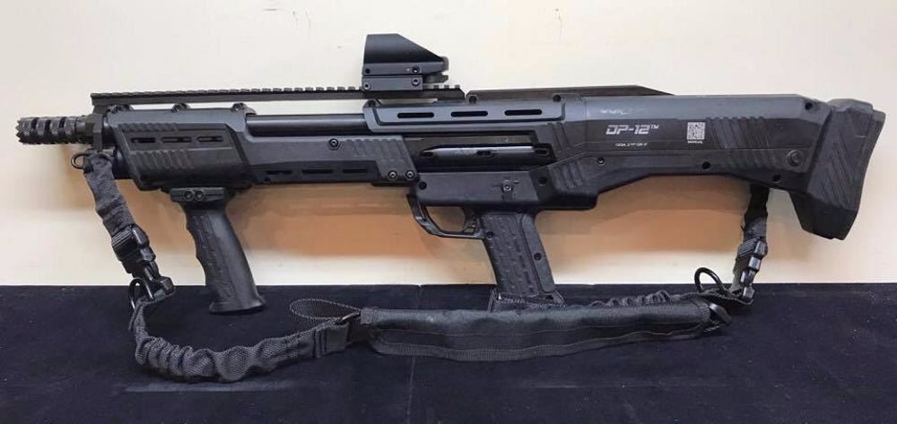 DP12 Black with Optic, Breacher chokes, Sling