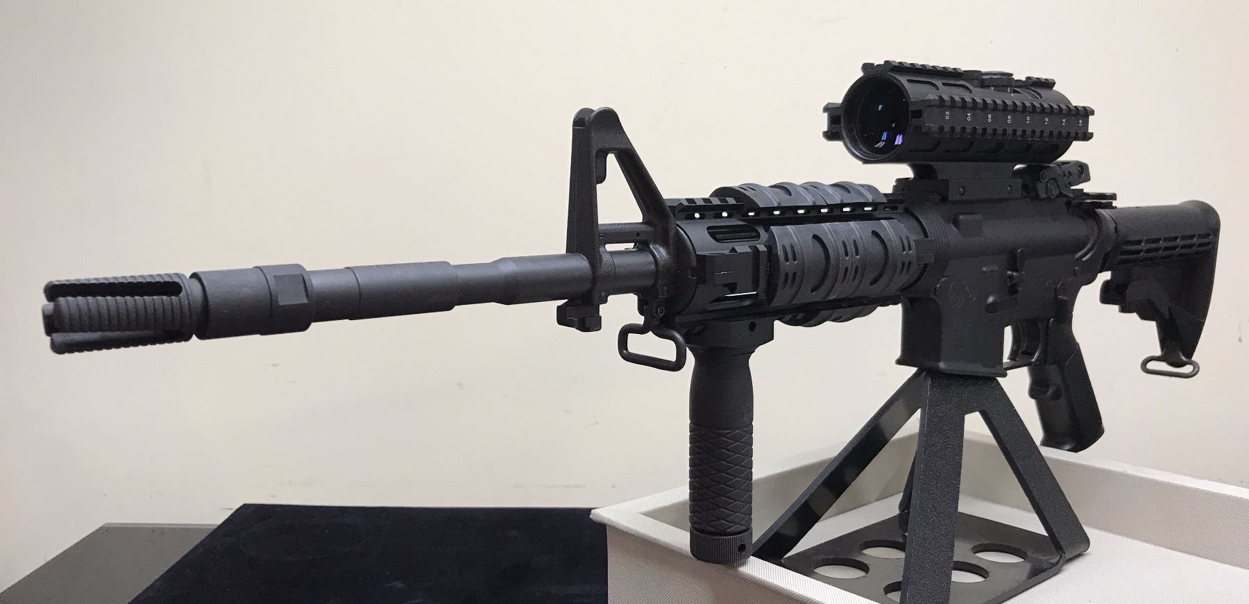 Colt M4 AR-15 Tactical Barrel, extras