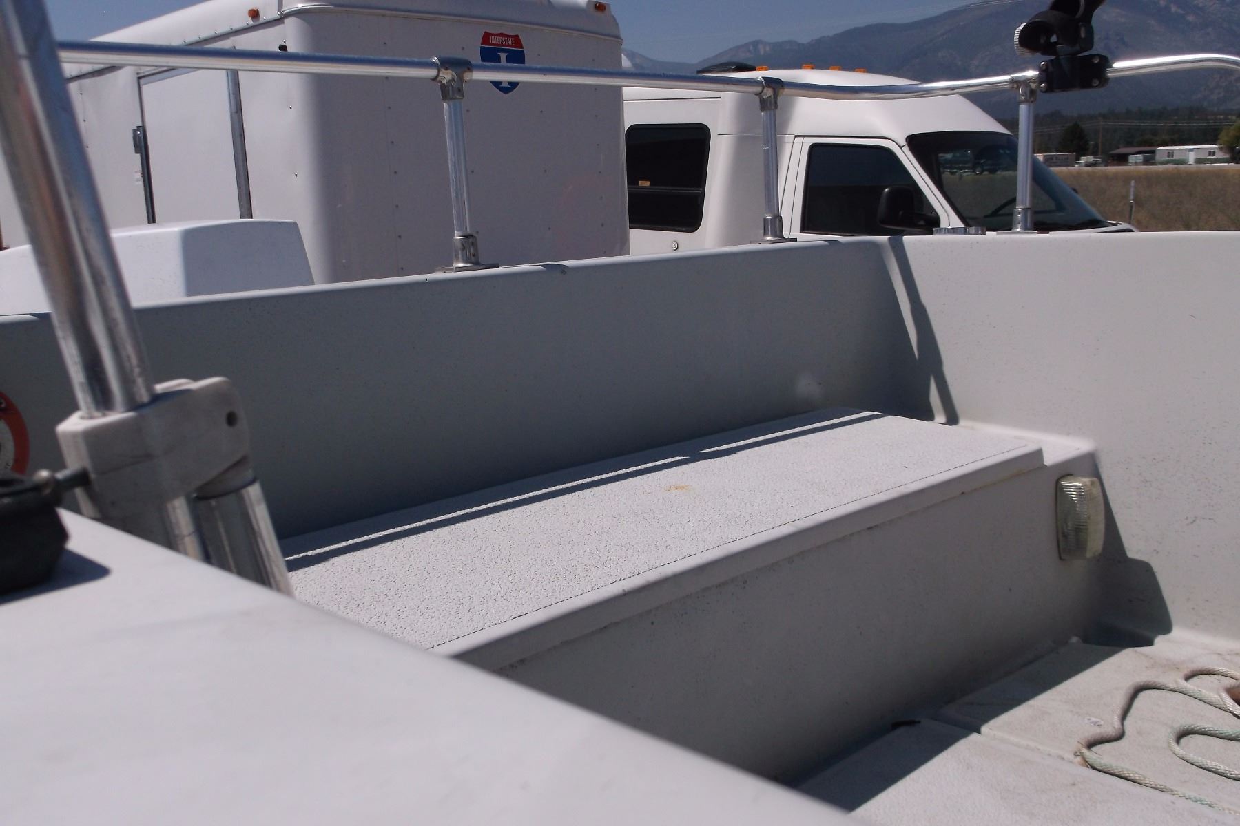 1984 Tide Runner- 16'-130 HP Johnson- Ocean Platform- Fully Enclosed Top