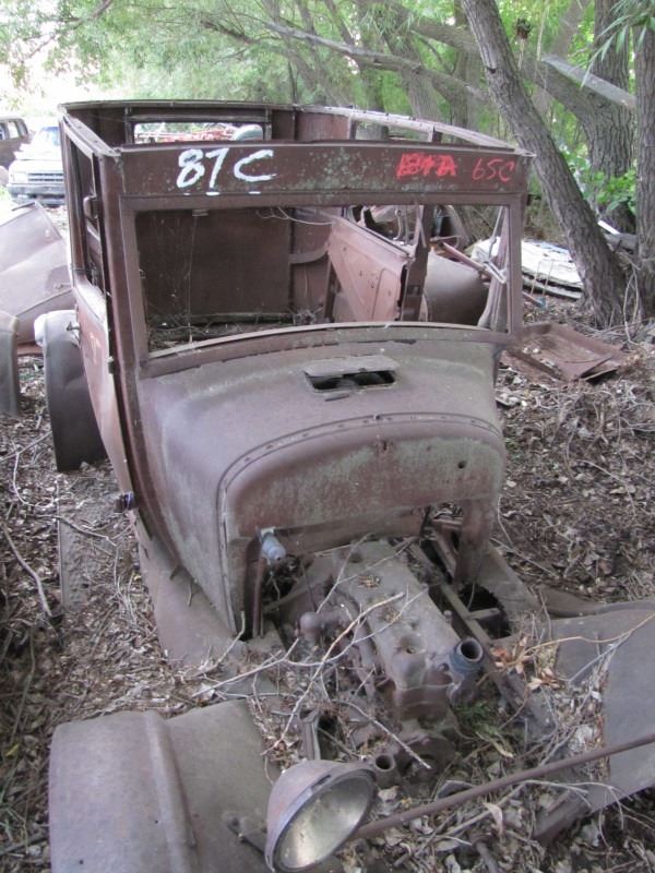 1926 / 27 MODEL T TUDOR BODY / PARTS