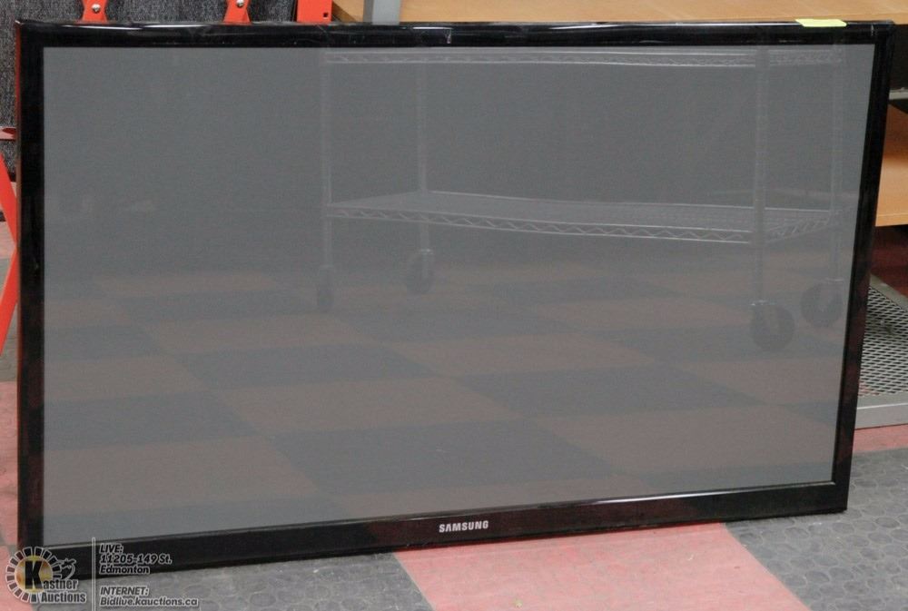 SAMSUNG 50" FLAT SCREEN TV NO REMOTE