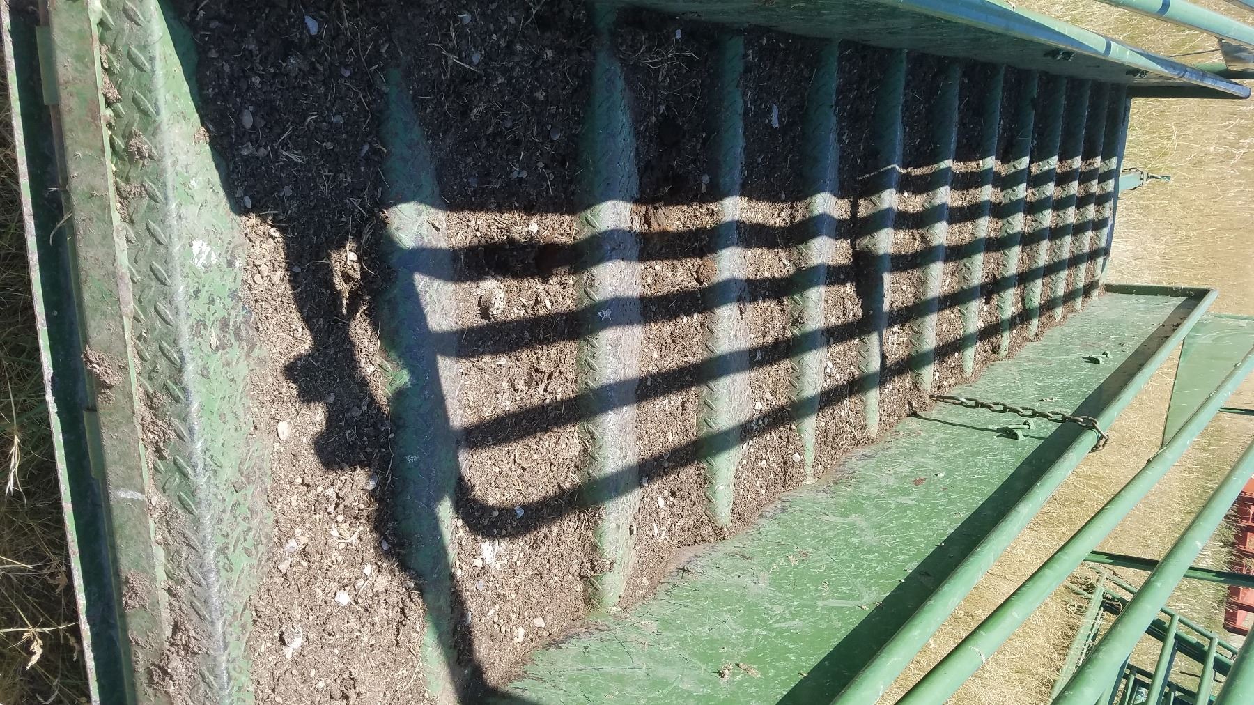 Powder River portable loading chute, 12’, cable hoist