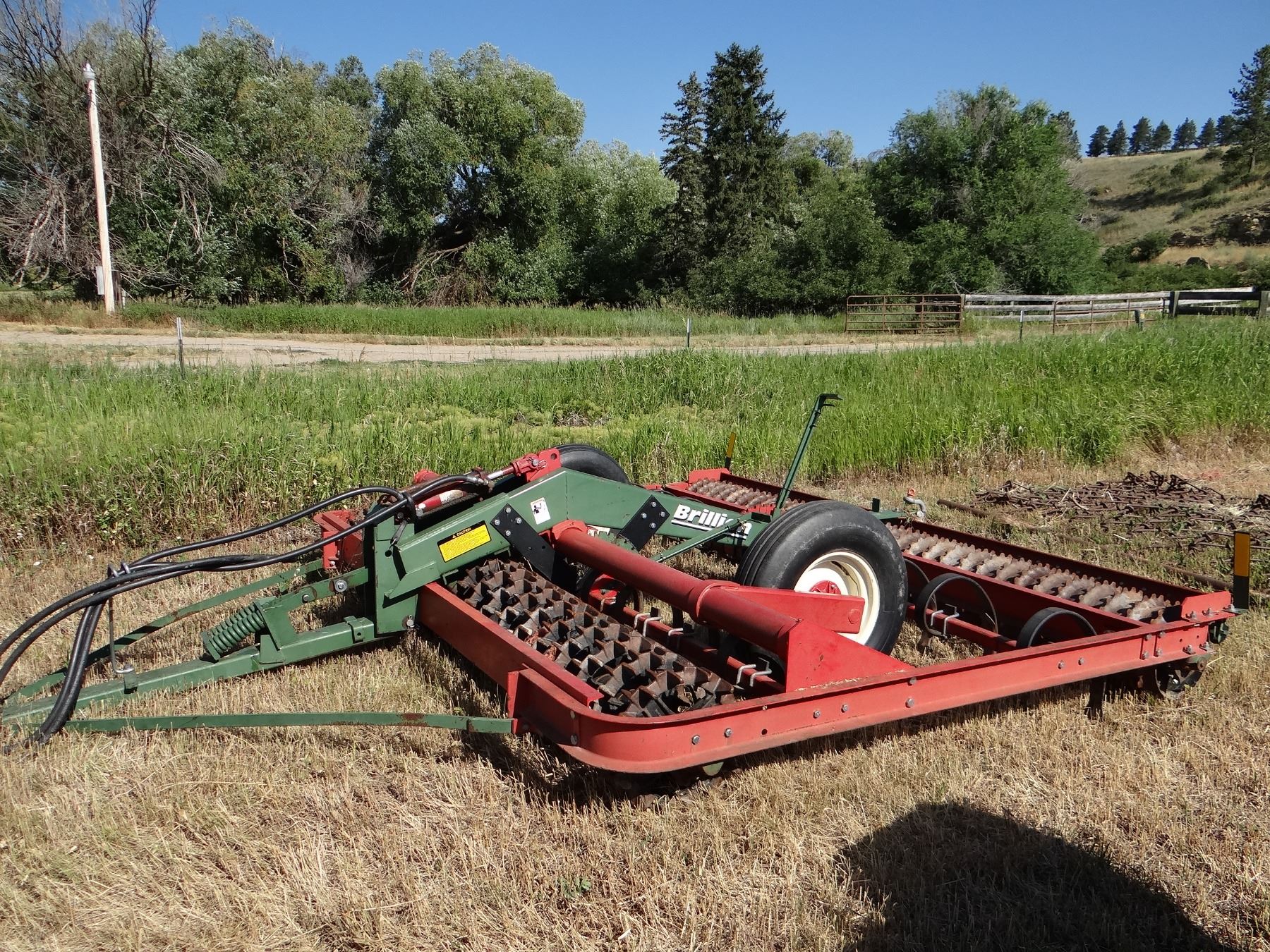 Brillion M1241 culti-packer, 11’