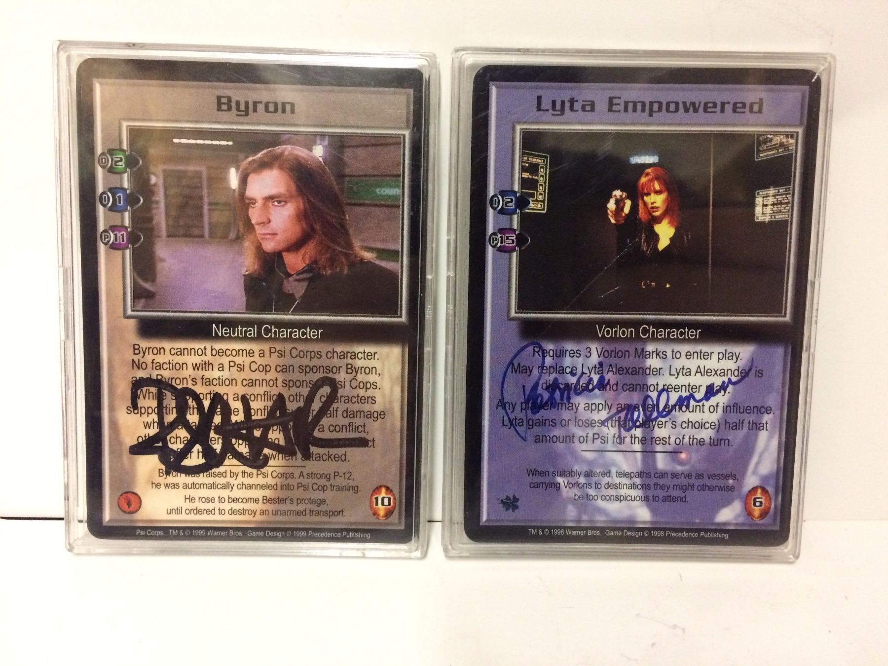 AUTOGRAPHED Babylon 5 BYRON Robyn Atkins Downes Black & (Patricia Tallman)
